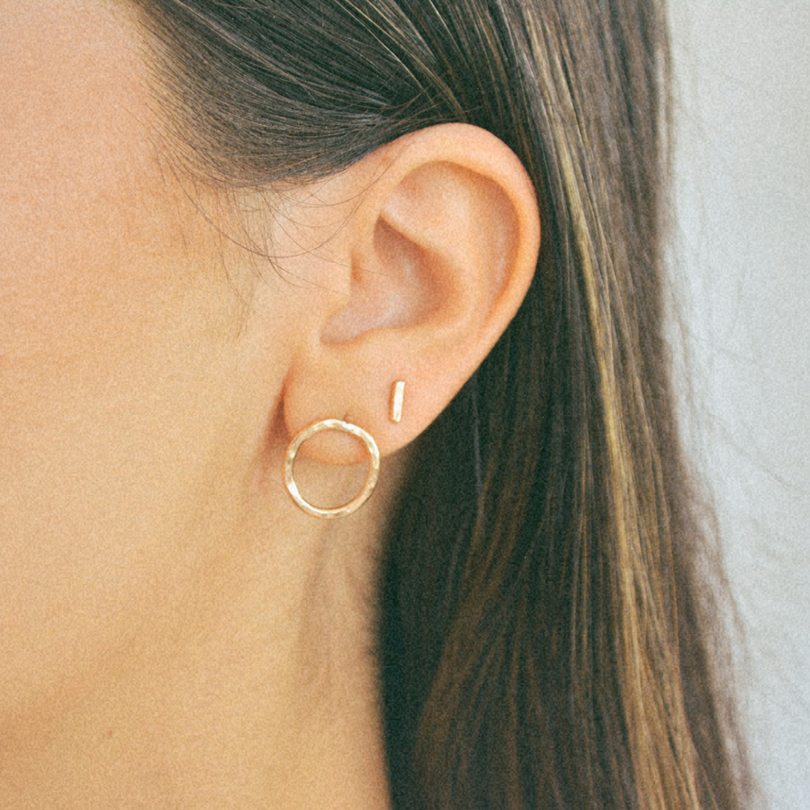 Alia Bar Studs Earrings – Alma Libre Jewelry